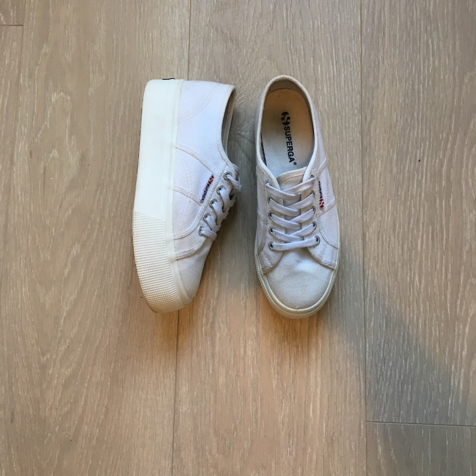 Hvite Superga sko • Tise
