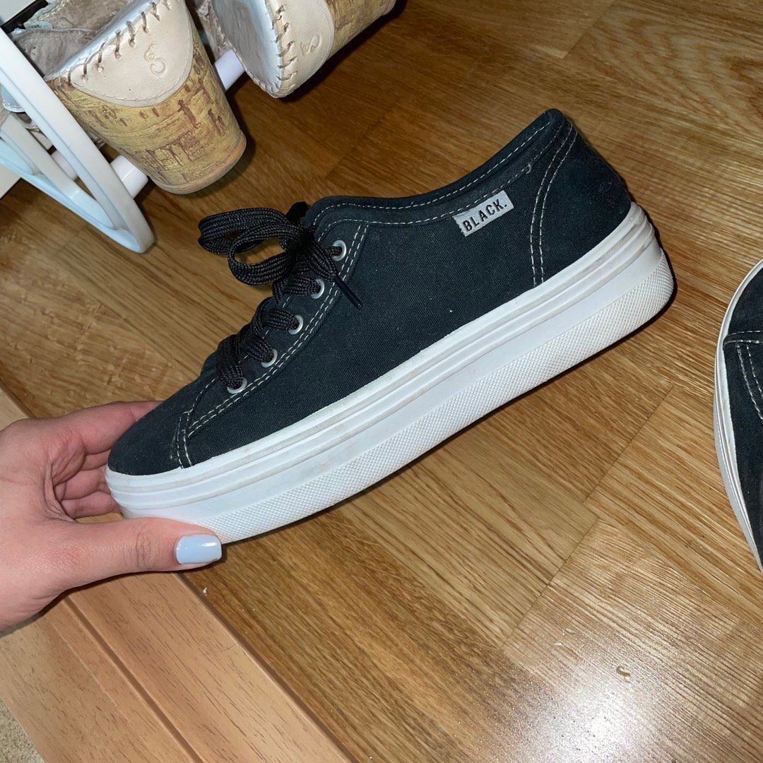 Sorte sko (Shoeday) • Tise