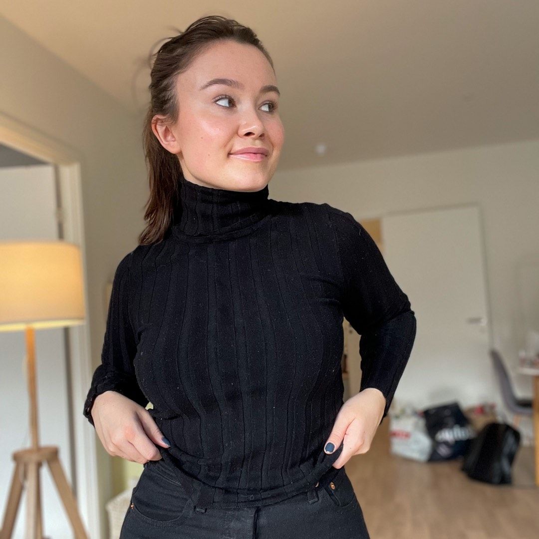 Svart Høyhals • Tise