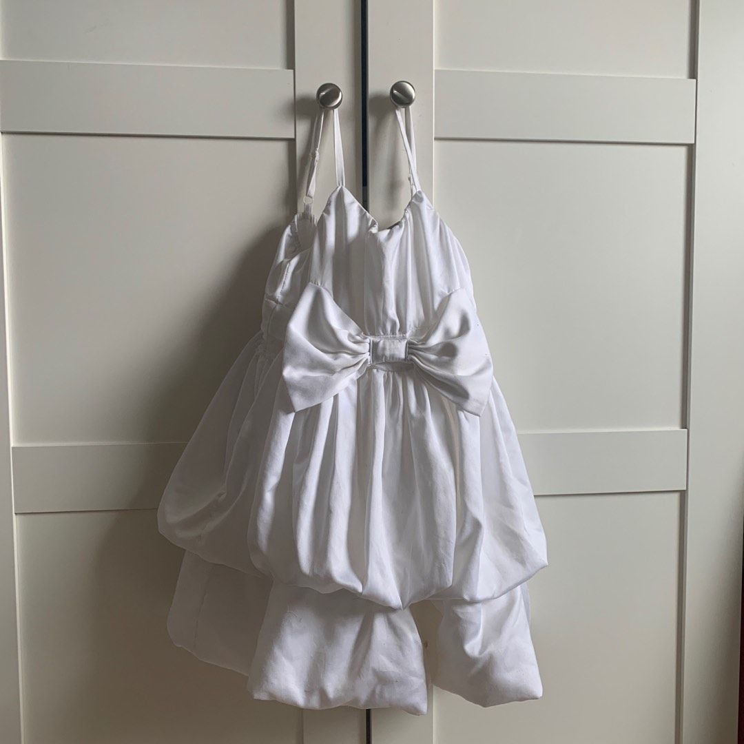 Hvit kjole • Tise