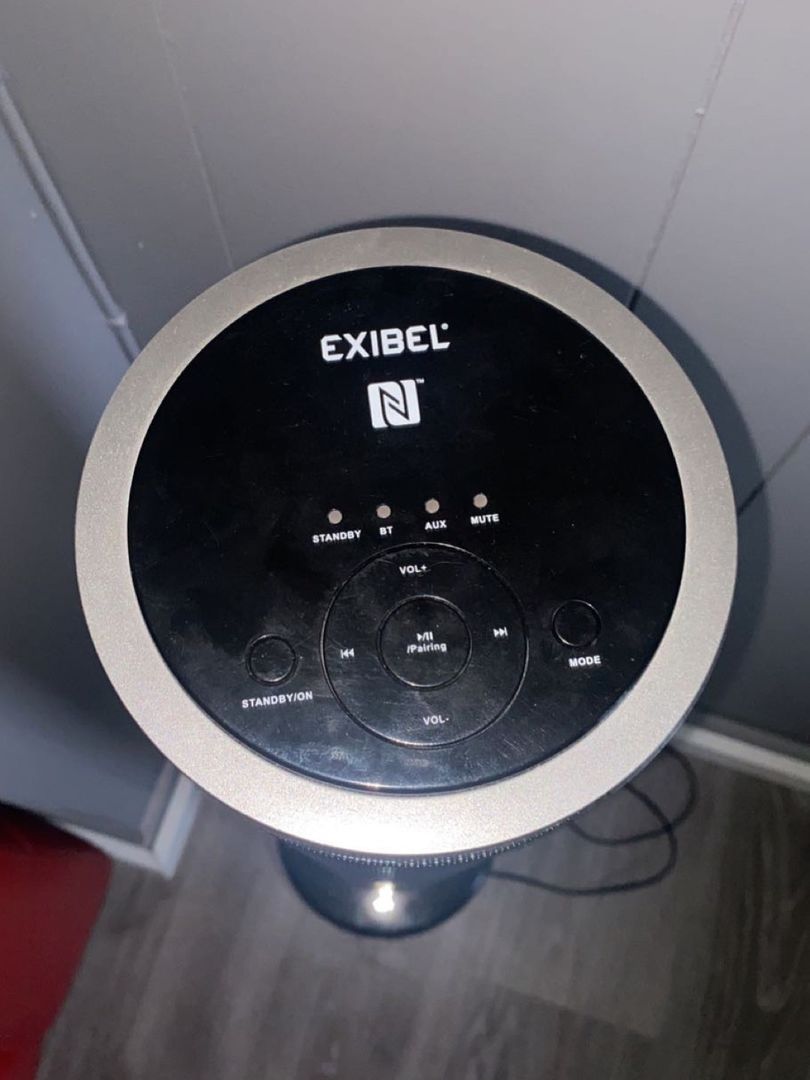 Exibel høytaler • Tise