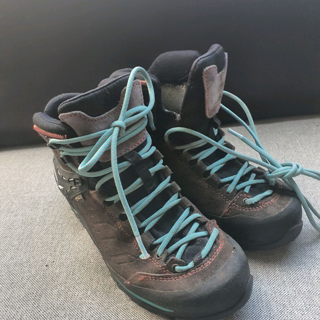 Salewa Tursko Str 38 • Tise