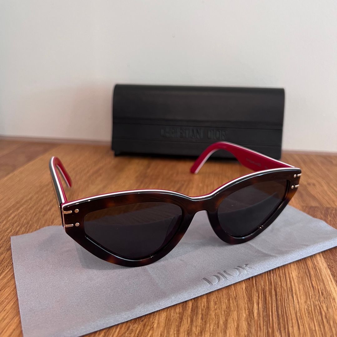 Dior Signature B2U • Tise