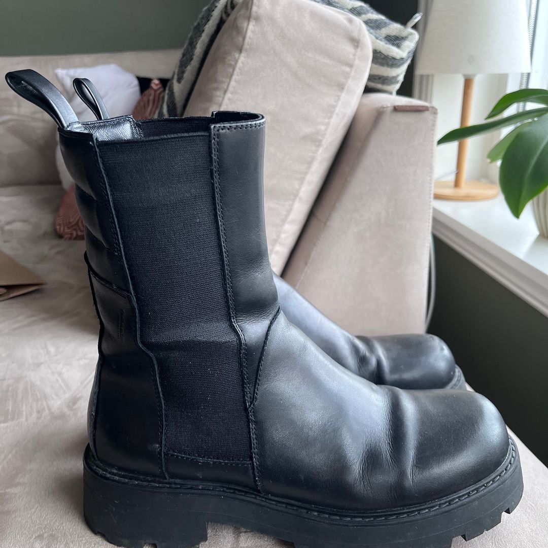 Vagabond Boots • Tise