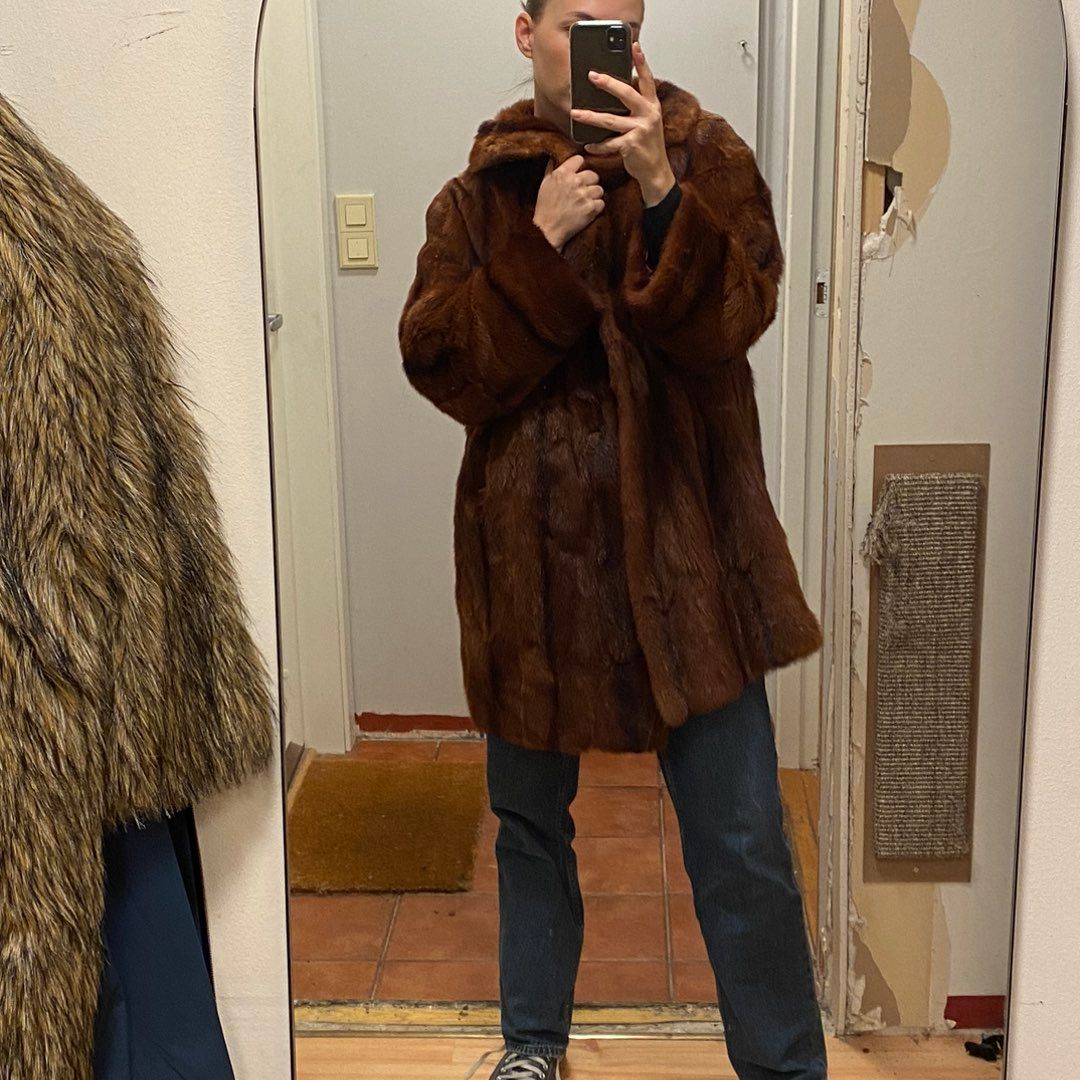 Pelskåpe vintage • Tise