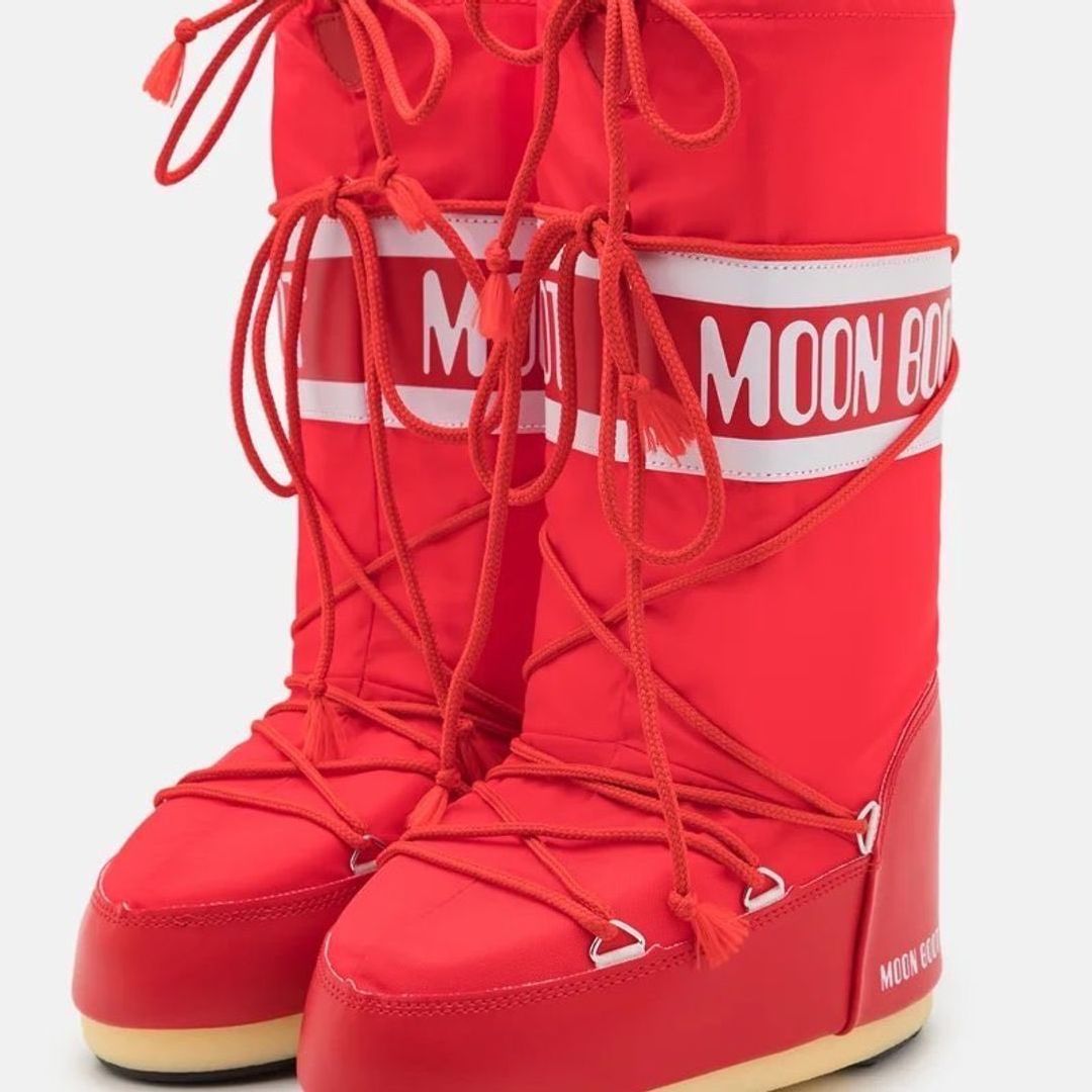 Røde moonboots • Tise
