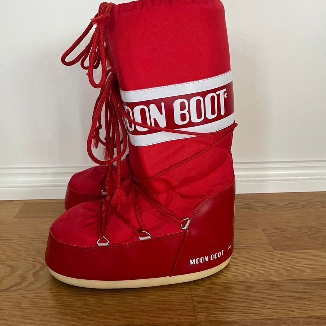 Røde moonboots • Tise