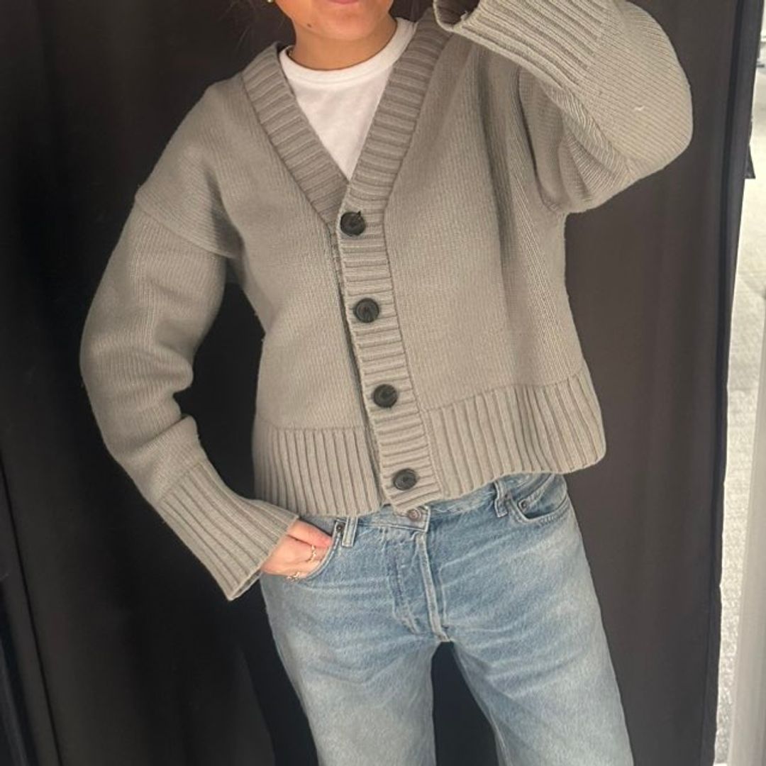 H&m cardigen • Tise