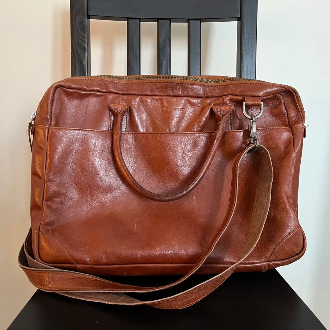 Pc-veske i skinn • Tise