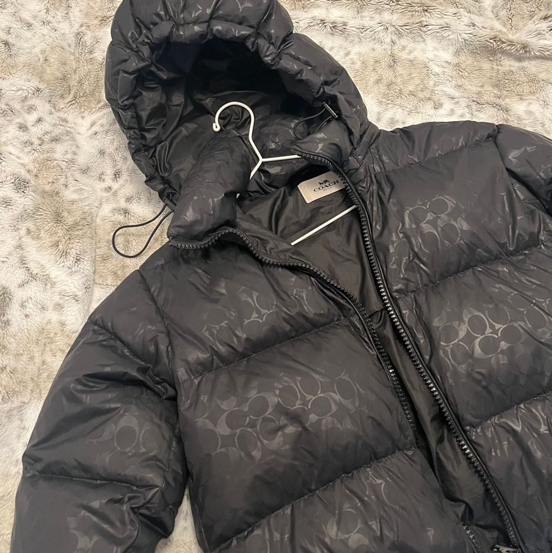 COACH puffer jacket • Tise