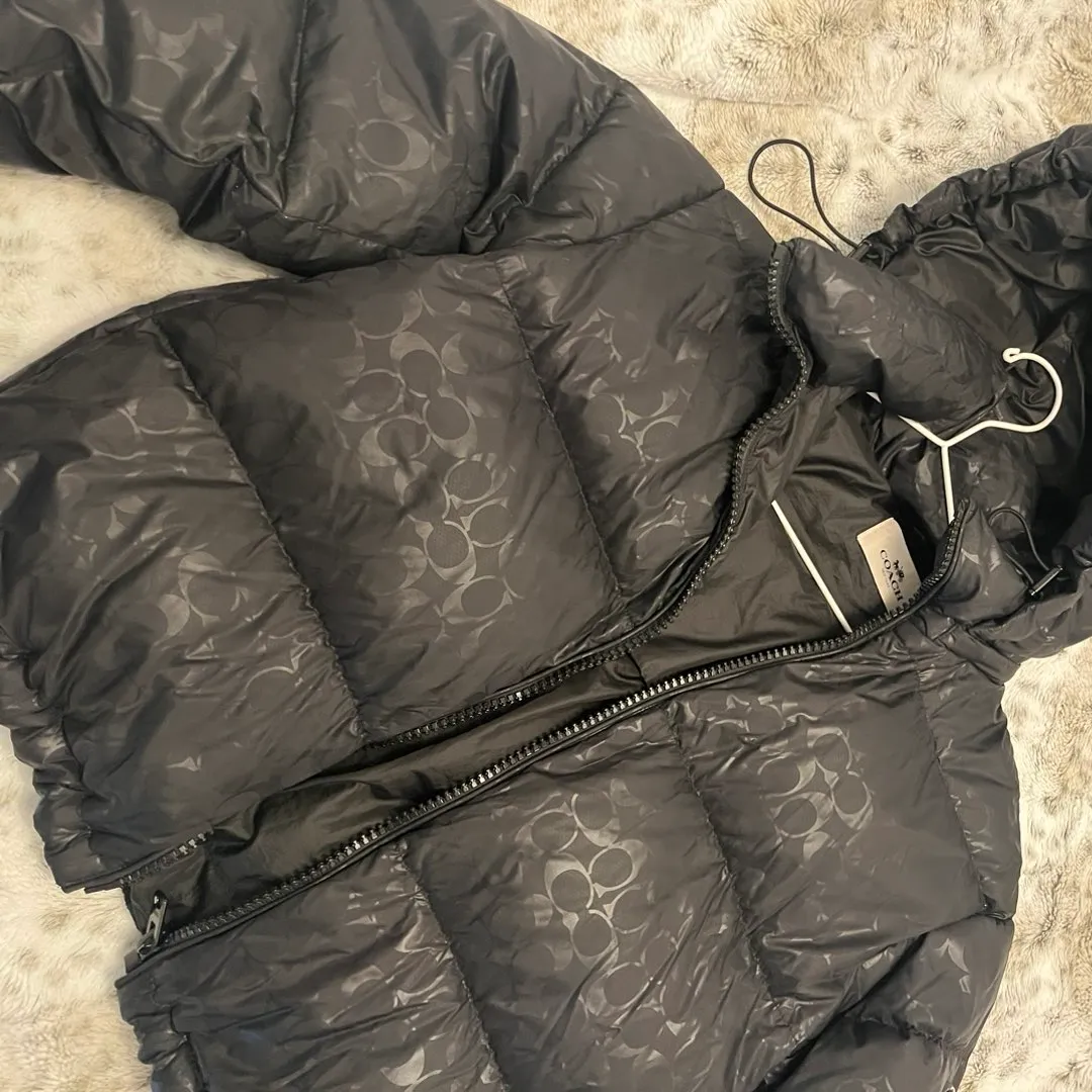 COACH puffer jacket • Tise