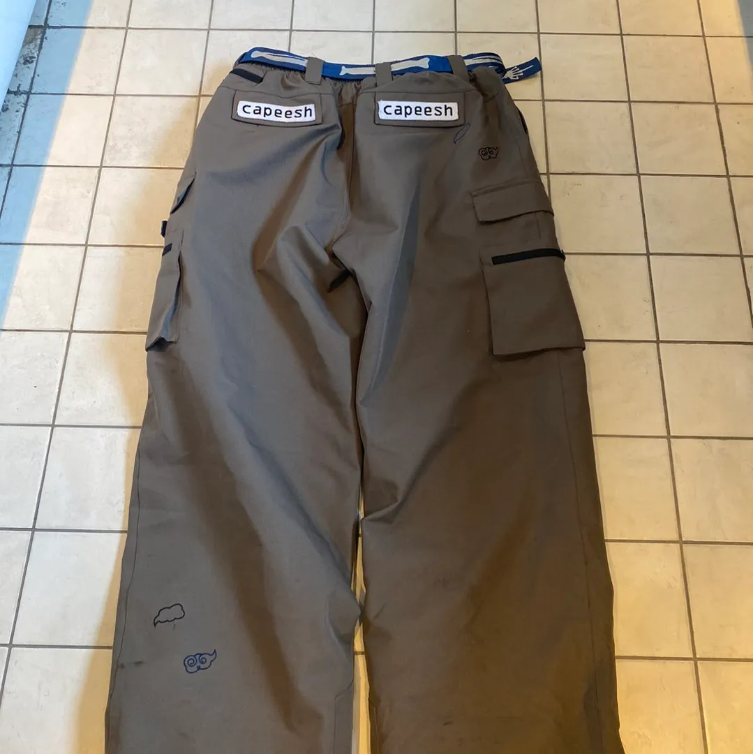 Custom capeesh bokse • Tise