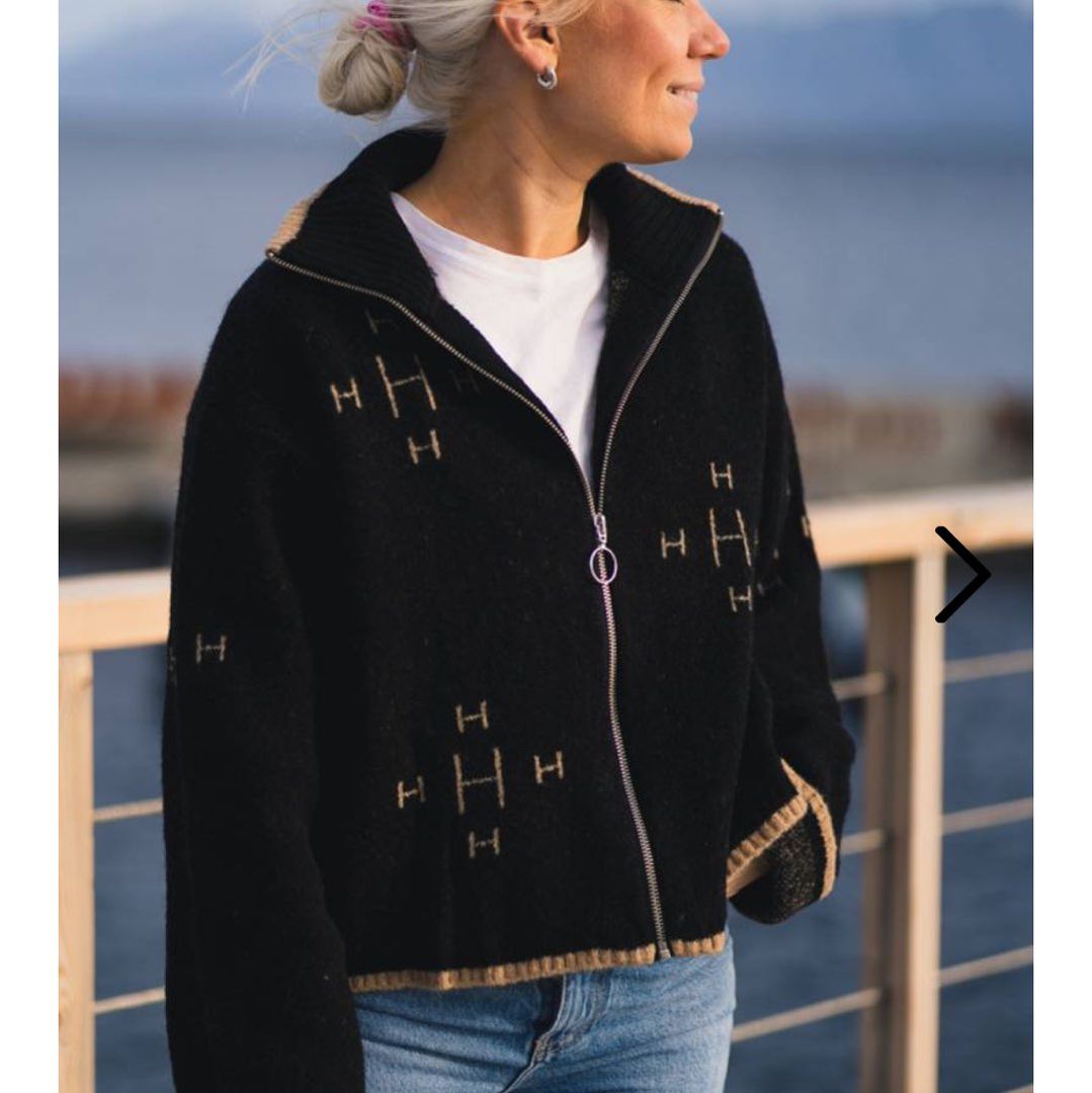 Hést genser • Tise