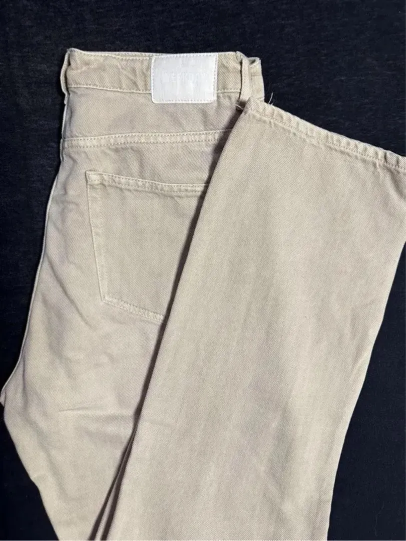 Weekday jeans • Tise