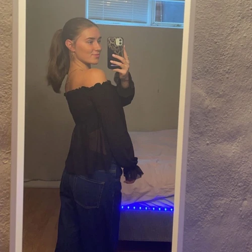 @dina_frederiksen • Tise